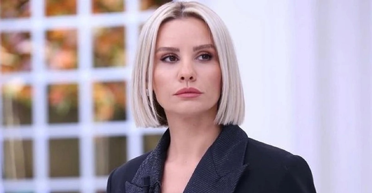 Esra Erol'dan Nihal Candan Paylaşımı - Onedio