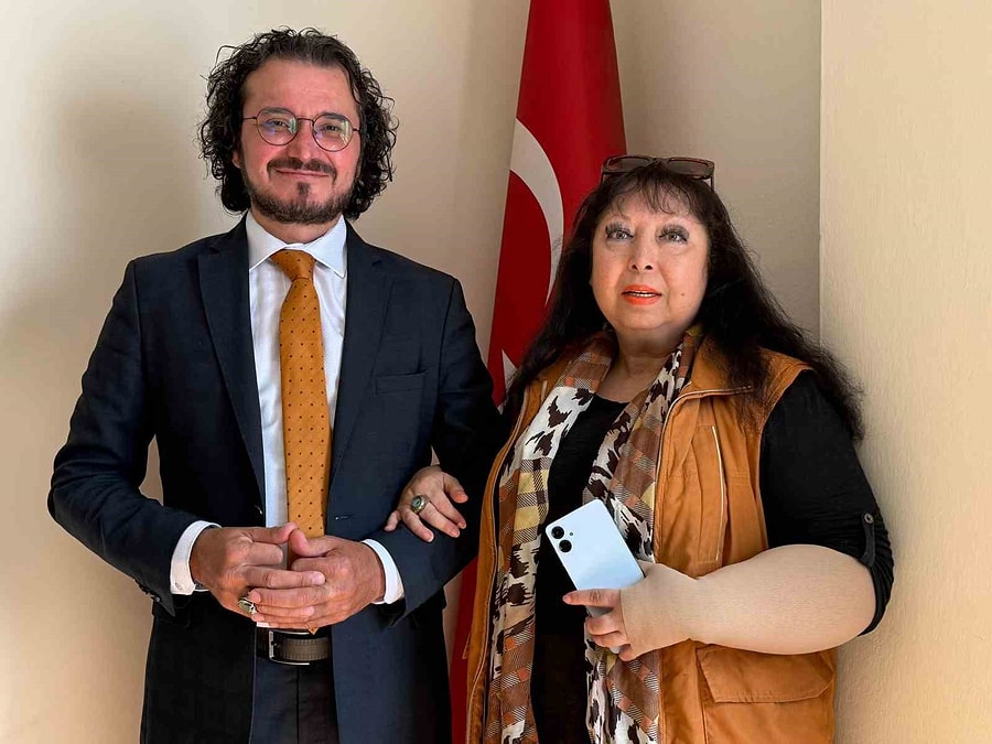 Edip Akbayram'ın Kuzeninden Cinsel İstismar İddiası! - Onedio