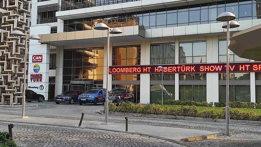 Can Holding'e Operasyon Habertürk'te Böyle Duyuruldu - Onedio