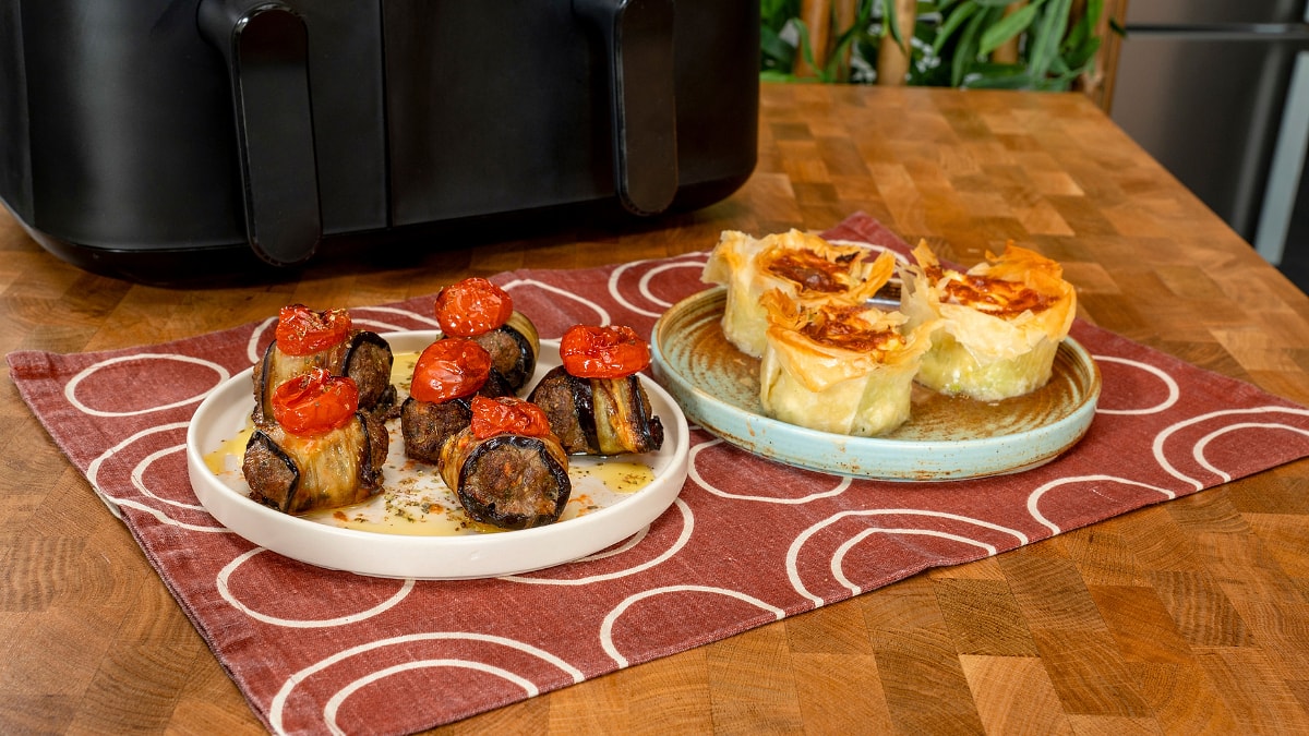 Airfryer'da Yufka Kaselerinde Peynirli Kabak ve Köfteli Patlıcan ...