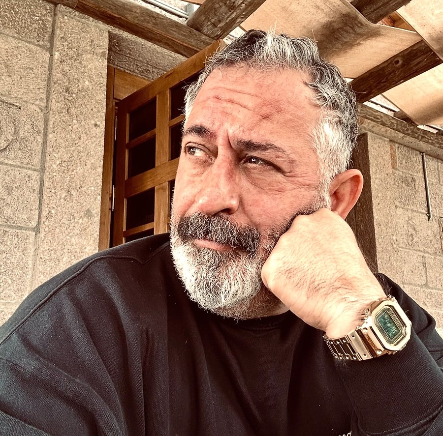 Cem Yılmaz’a Eski Sevgilisi Necla Karahalil'den Gönderme - Onedio