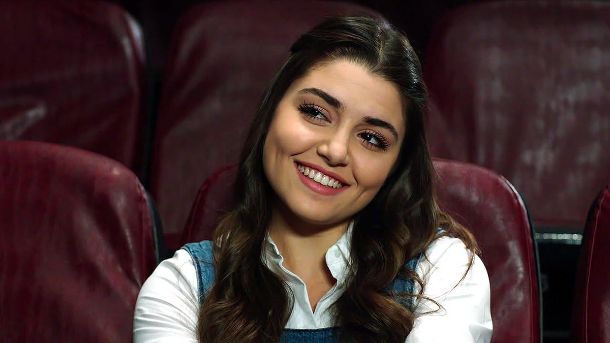 Hande Erçel, Kaç Kilo Verdiğini ve Diyet Yöntemini Açıkladı - Onedio