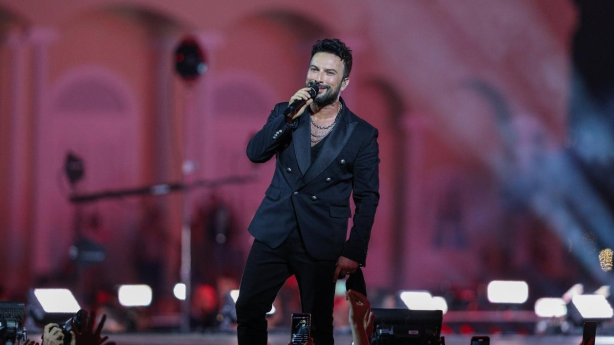 Tarkan Cancels Abu Dhabi Concerts - Onedio
