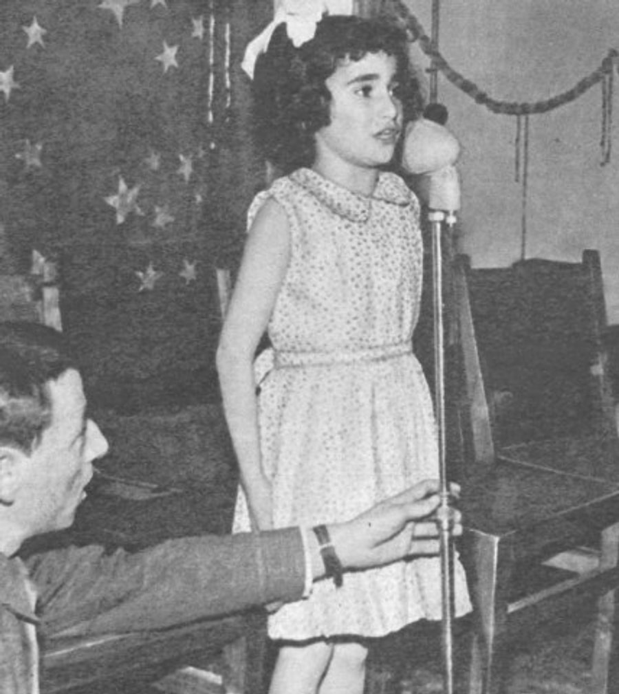 Selda Bağcan Kimdir? Rolling Stones Listesindeki Tek Türk! - Onedio