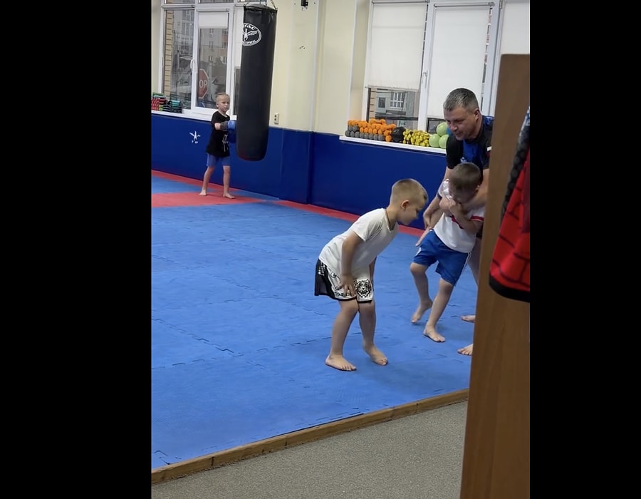 Harsh Martial Arts Training for Children Sparks Debate - Onedio